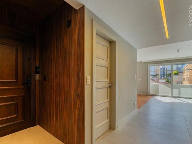 Apartamento no Gutemberg, 03 Quartos, 02 Vagas, Churrasqueira, Mercês, Curitiba
