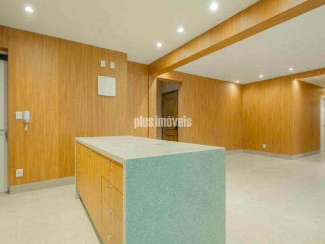 Apartamento no Itaim belíssimo Totalmente reformado!