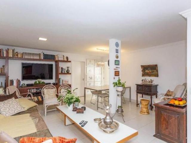 Apartamento no Itaim Bibi à venda