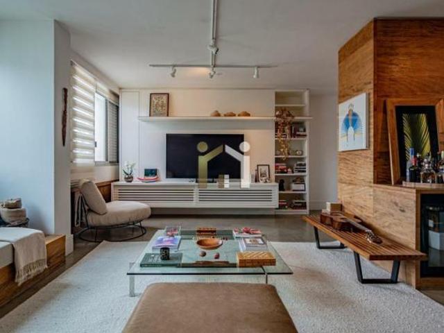 Apartamento no itaim Bibi com 131m², 2 suíte e 1 vaga