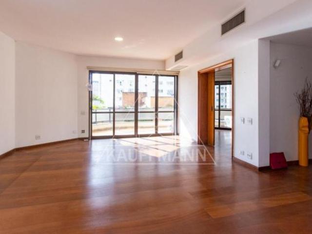 Apartamento no Itaim Bibi para Venda 3 Dormitórios, 3 Suítes, 3 Vagas 200m²