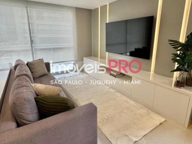 Apartamento no Itaim com 02 suítes