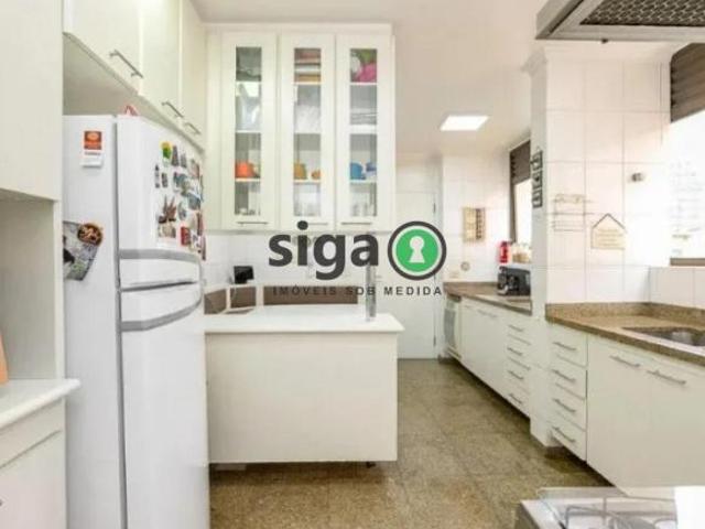 Apartamento no Itaim disponível para venda ou locação, de 225 m2, 3 quartos e 2 vagas