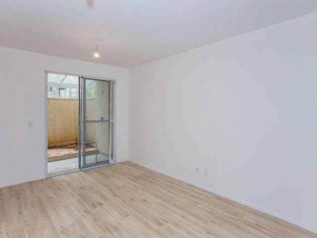 Apartamento no Jardim Caboré em São Paulo SP código 23608