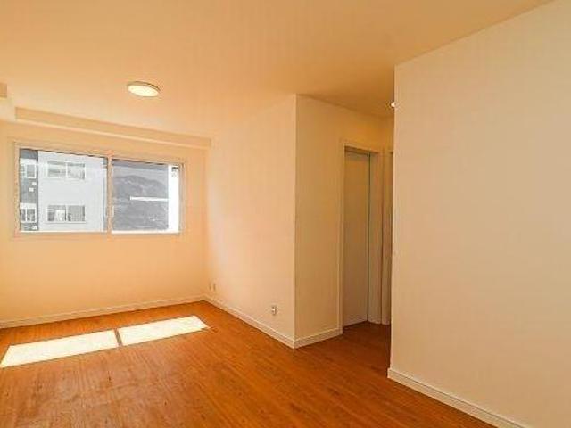 Apartamento no Jardim Itú Sabara de 2 dormitórios vaga e infra