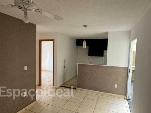 Apartamento no Jardim Maria Célia