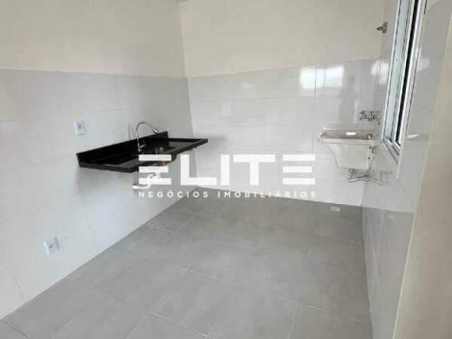 Apartamento no Jardim Stella com 02 dormitórios, 01 vaga e elevador – baixo custo e uma localização
