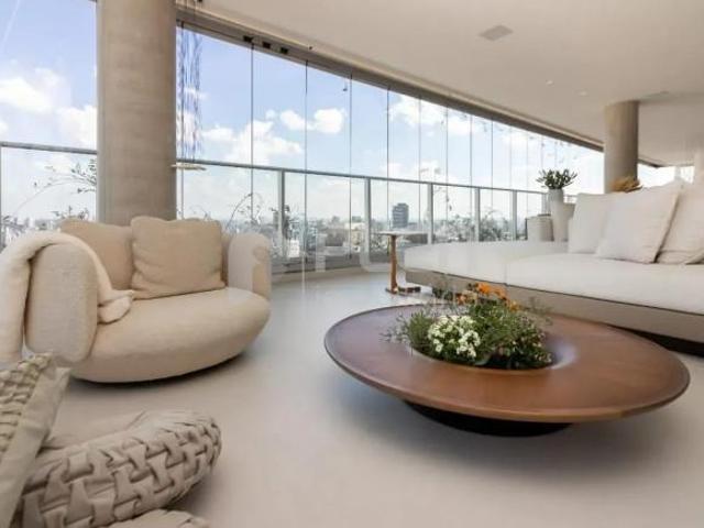Apartamento no Jardim Paulista com 268m², 4 Suítes e 3 Vagas à venda, São Paulo, SP