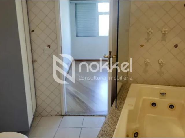 Apartamento no Jardim Paulistano, bem localizado e com estrutura completa
