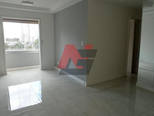 Apartamento no Jardim Wilson. Sendo 3 dormitórios, sala dois ambientes com sa.