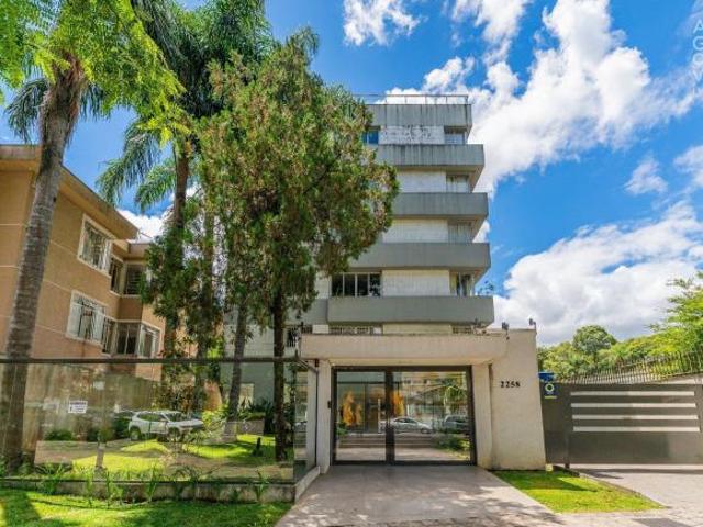 Apartamento no Jotabe, 05 Quartos, 03 Vagas, Elevador Privativo, Água Verde, Curitiba
