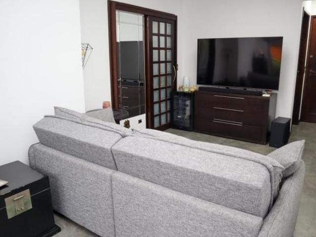 APARTAMENTO NO JUVEVÊ | 2 QUARTOS | 1 VAGA COM INFRA PARA ELÉTRICO