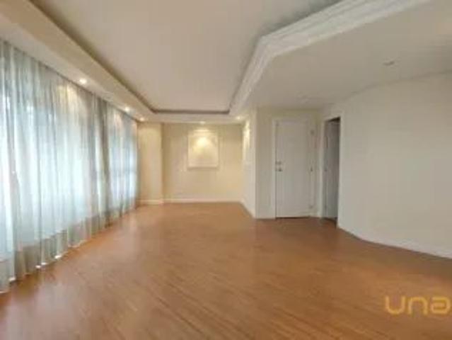 Apartamento no Juvevê de 109 m² com 3 quartos