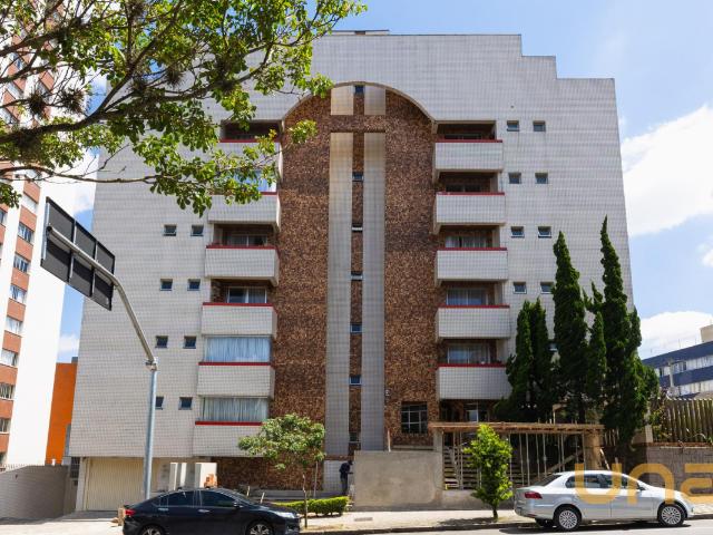 Apartamento no Juvevê de 110.7 m² com 2 quartos