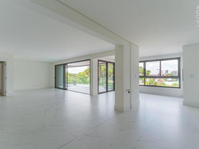 Apartamento no Landhaus, 03 Suítes, 04 Vagas, Churrasqueira, Orleans, Curitiba