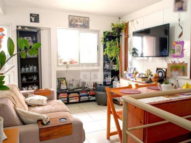 Apartamento no Lago Norte! Duplex de 2 quartos com 1 suíte e vaga de garagem no CA 10