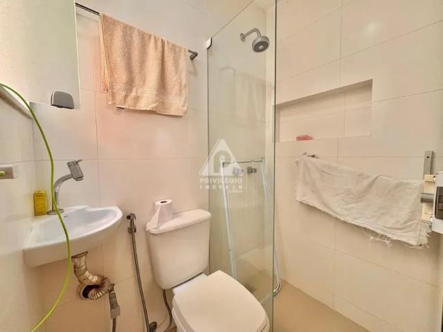 Apartamento no Leblon, RJ – Original 2 quartos 1 suíte com 1 vaga, 66 m² no IPTU