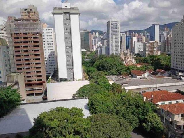 APARTAMENTO NO LOURDES Á VENDA