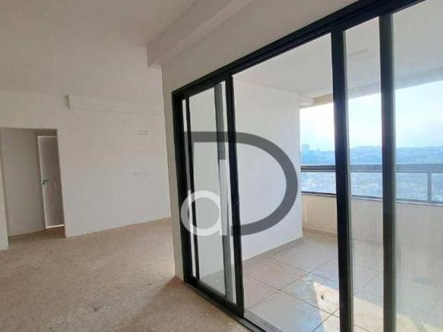 Apartamento no Lux Residence com 97 m² de área útil, na Vila Clayton, em Valinhos/ SP
