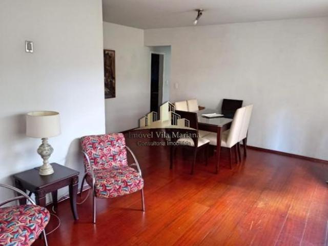 APARTAMENTO NO MIOLO DA ACLIMAÇÃO