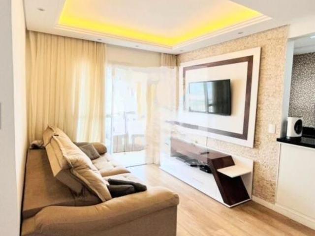 APARTAMENTO NO MIOLO DO BONFIGLIOLI