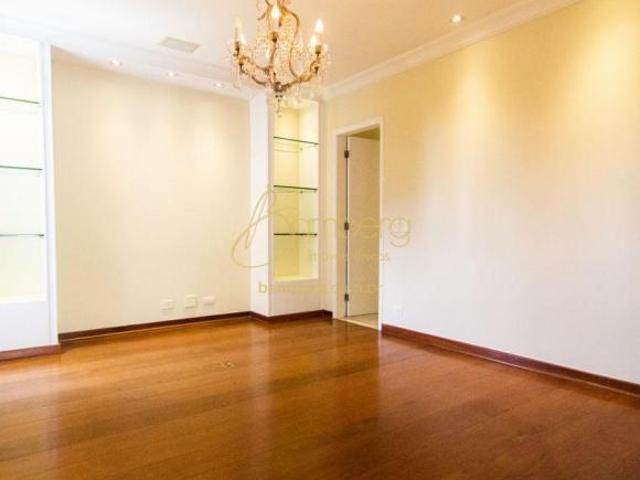 Apartamento no Morumbi com 4 dormitórios e 4 vagas