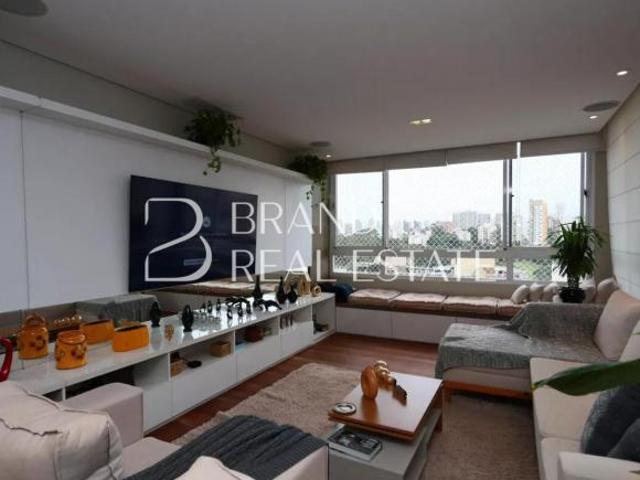 Apartamento no Morumbi com 3 quartos, 126m² com 3 vagas