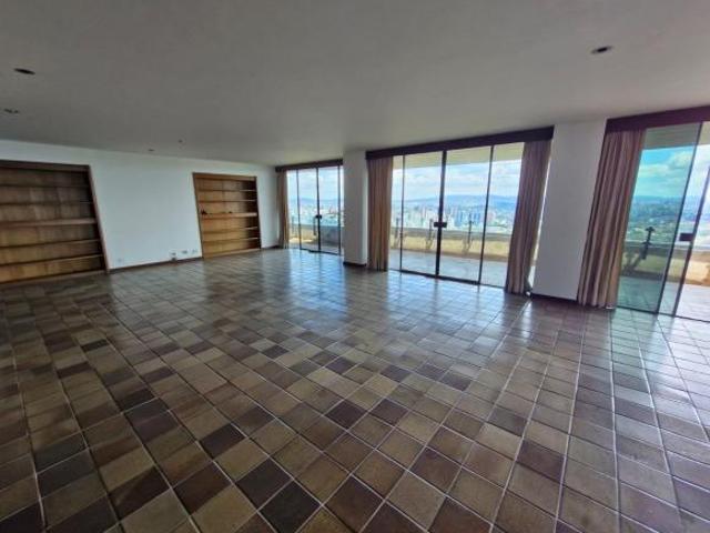 Apartamento no Morumbi duplex 646 uteis metros com uma vista panorâmica