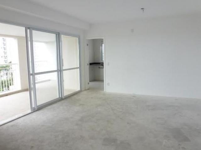 Apartamento no Morumbi Taman jd sul, varanda churrasqueira em clube !