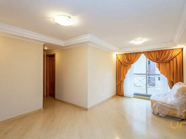 Apartamento no Novo Mundo de 75.04 m² com 2 quartos