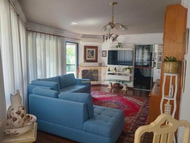 Apartamento no Panamby com 3 dormitorios, 3 suítes e 3 vagas