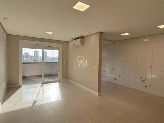 Apartamento no Panazzolo com 3 quartos
