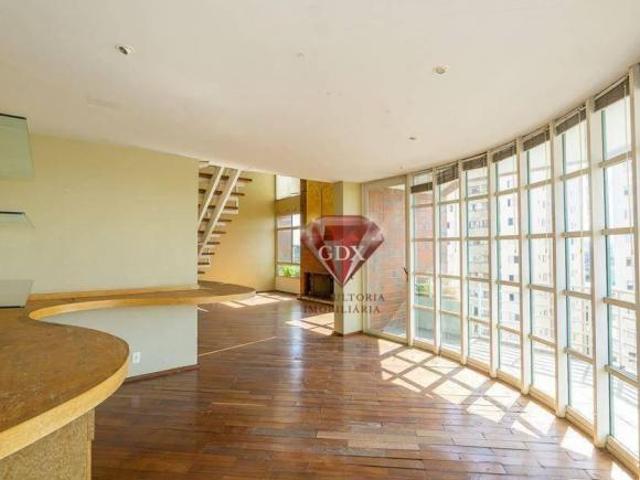 Apartamento no Palacete das Águias
