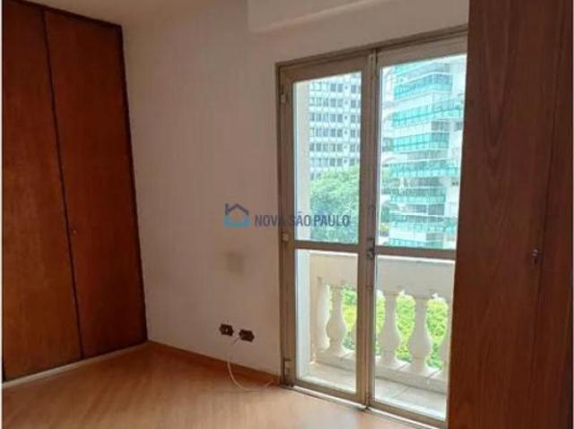 Apartamento no Paraíso, 110m2, 3 dormitórios, bem próximo ao Metrô
