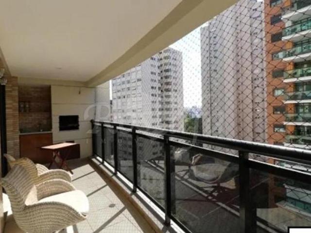 Apartamento no Paraíso