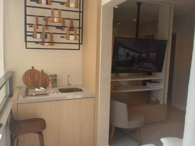 Apartamento no Parque Industrial com 3 Dormitórios, varanda gourmet, 2 vagas em andar alto