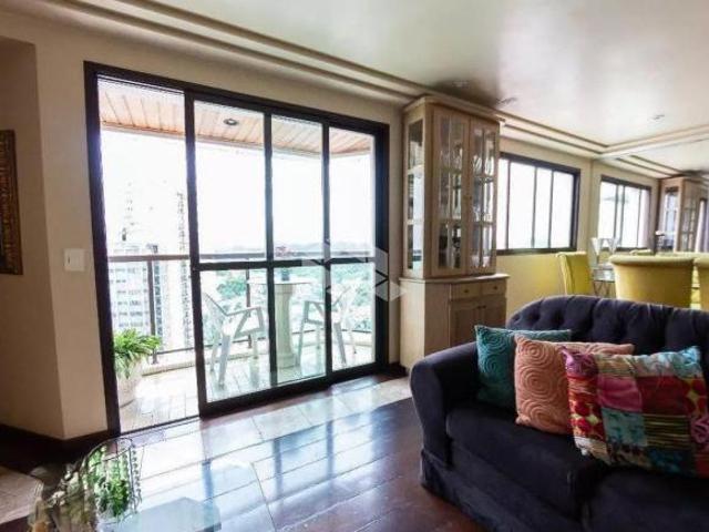 Apartamento no Parque Mandaqui com 3 dormitórios e 2 vagas de garagem