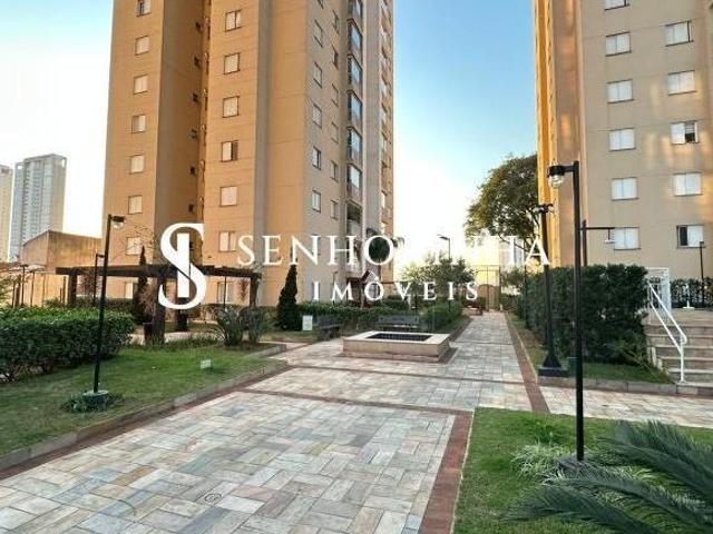 Apartamento no Parque São Jorge com 2 dormitórios, 1 suite, 2 salas, 2 banheiros, 1 vaga, 60,00 m²