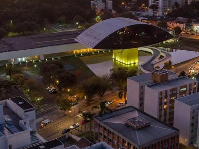 Apartamento no Paseo Folloni, 03 Quartos, 02 Vagas, Ahú, Curitiba AGONLANÇAMENTOS