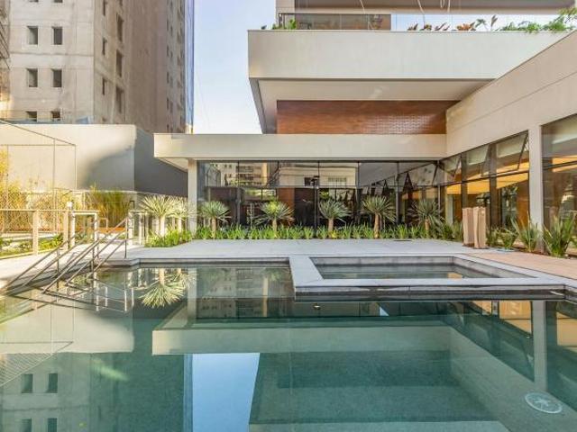 Apartamento no penultimo andar 23º andar / Palazzo Grimaldi Kauffmann