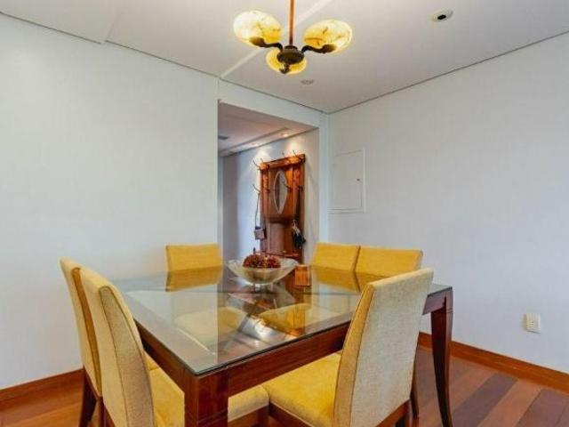 Apartamento no Petrópolis com 3 dormitórios e 1 vaga