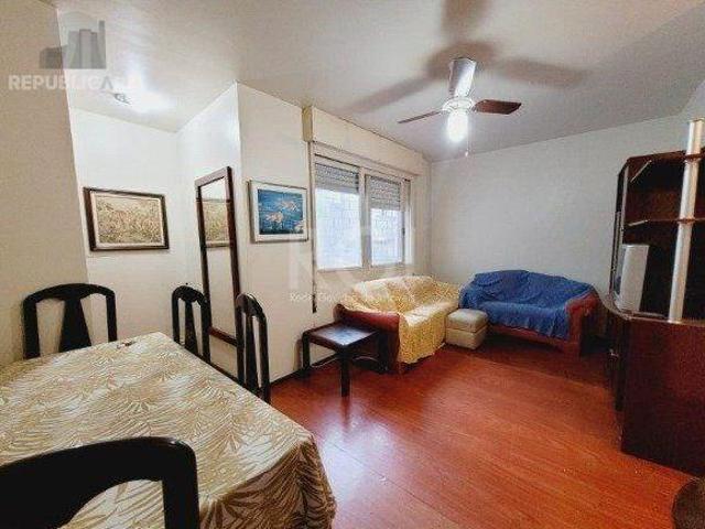 Apartamento no Petrópolis de 1 dormitório