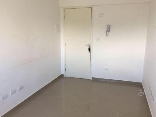 APARTAMENTO NO PORTÃO – 1 QUARTO, 1 BANHEIRO PROXIMO AO SHOPPING PALLADIUM
