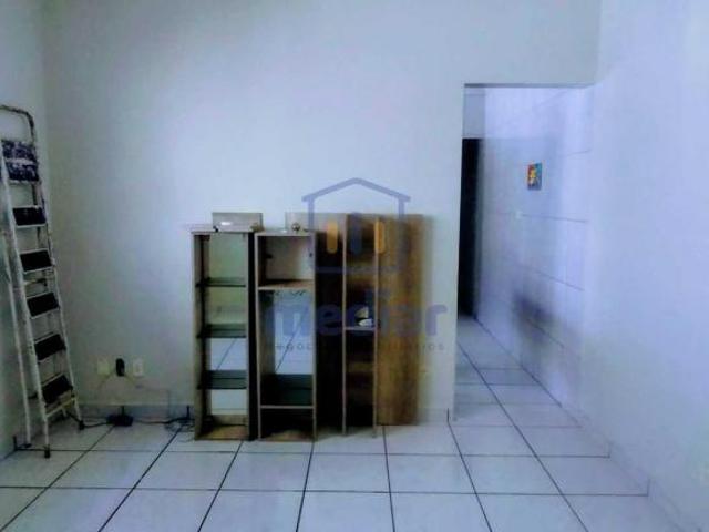 Apartamento no primeiro andar, 2 dormitórios, suíte, tipo sobreposta com garagem