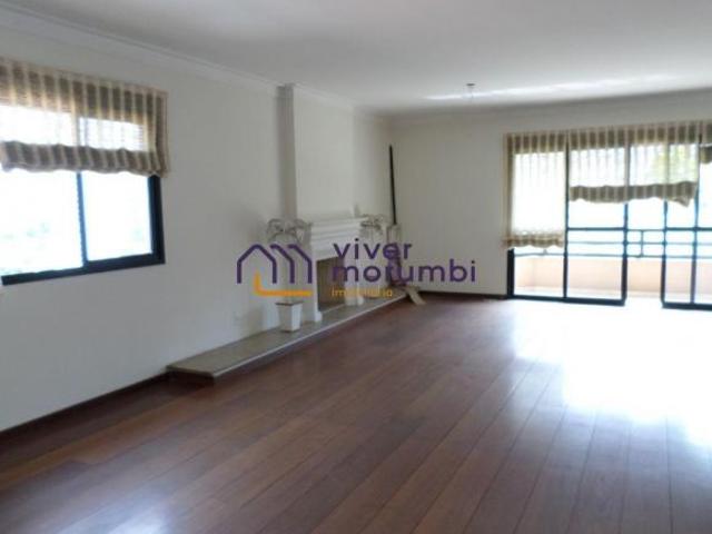 Apartamento no Real Parque com 4 Vagas e Deposito