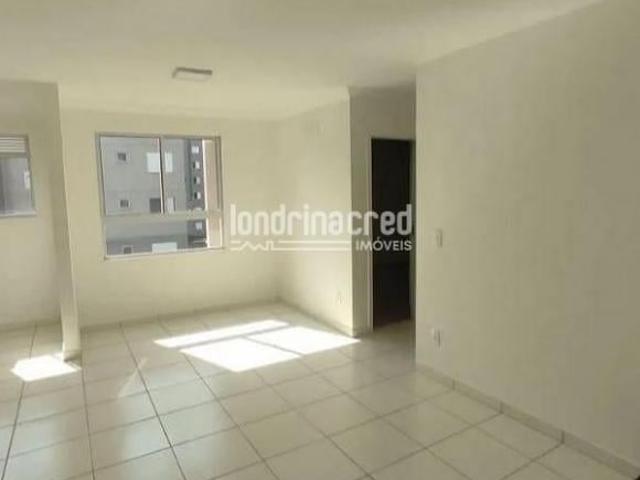 Apartamento no Res. London Garden. Dormitórios: 02. Banheiros: 01. Sala. Cozinha. Vagas de garagem