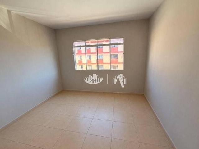 Apartamento no Resid. Tiete II com 2 quartos à venda, 49 m² por R$ 164.000 Tietê Londrina/PR