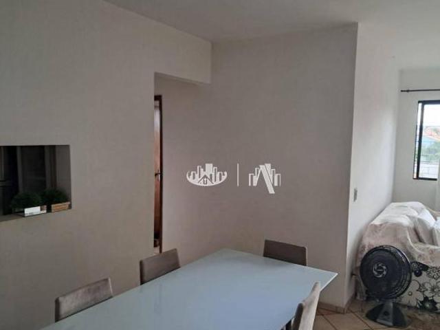 Apartamento no Resid. Inglaterra com 2 quartos à venda, 61 m² por R$ 210.000 Igapó Londrina/PR