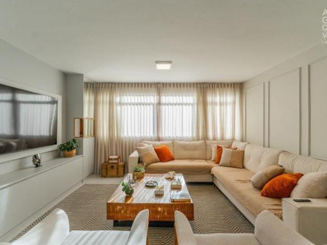 Apartamento no Residencial Palmeiras, 03 Quartos, 02 Vagas, Churrasqueira, Água Verde, Curitiba