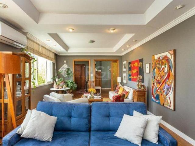 Apartamento no Rio Branco de 4 dormitórios e vaga